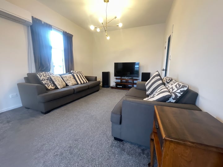 Strathern Sweet Spot: 3bed Near South City + Eats - Invercargill