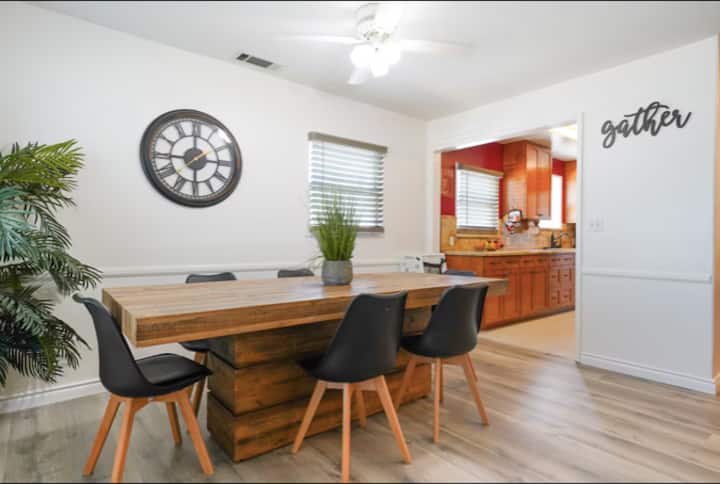 Family Fun Home | Near Disneyland | Near Knott's - Anaheim