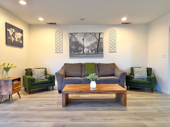 Family Fun Home | Near Disneyland | Near Knott's - Fullerton, CA