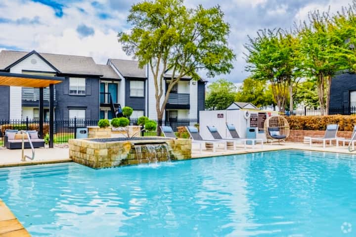 Modern World Cup Luxe • Prime Location Retreat #2 - Arlington, TX