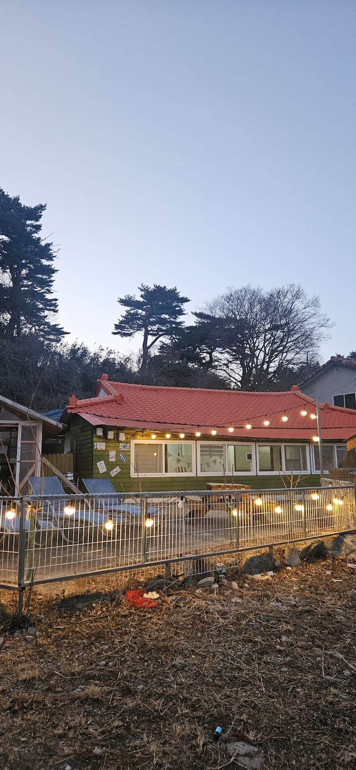 양양촌캉스독채&애견동반
(바닷가항구/청소비X
다견/모든견종Ok불멍&bbq) - 양양읍