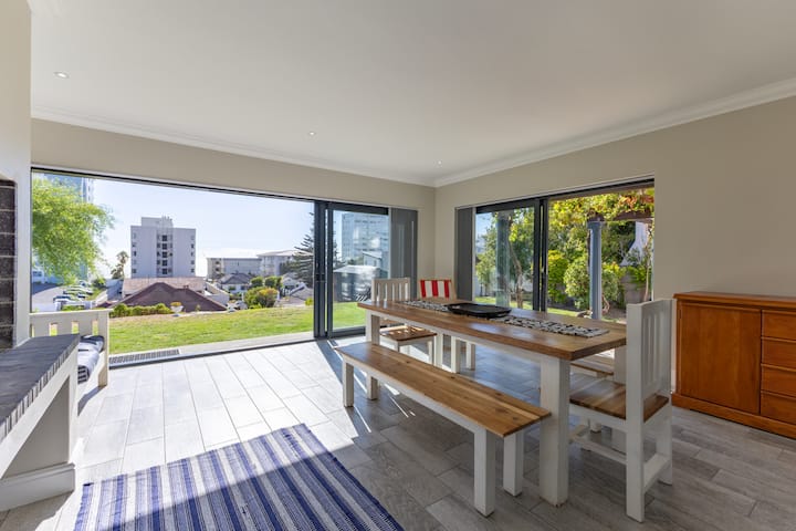 Luxe 5br Strand Estate/sleeps 10/sea View Braai - Somerset West
