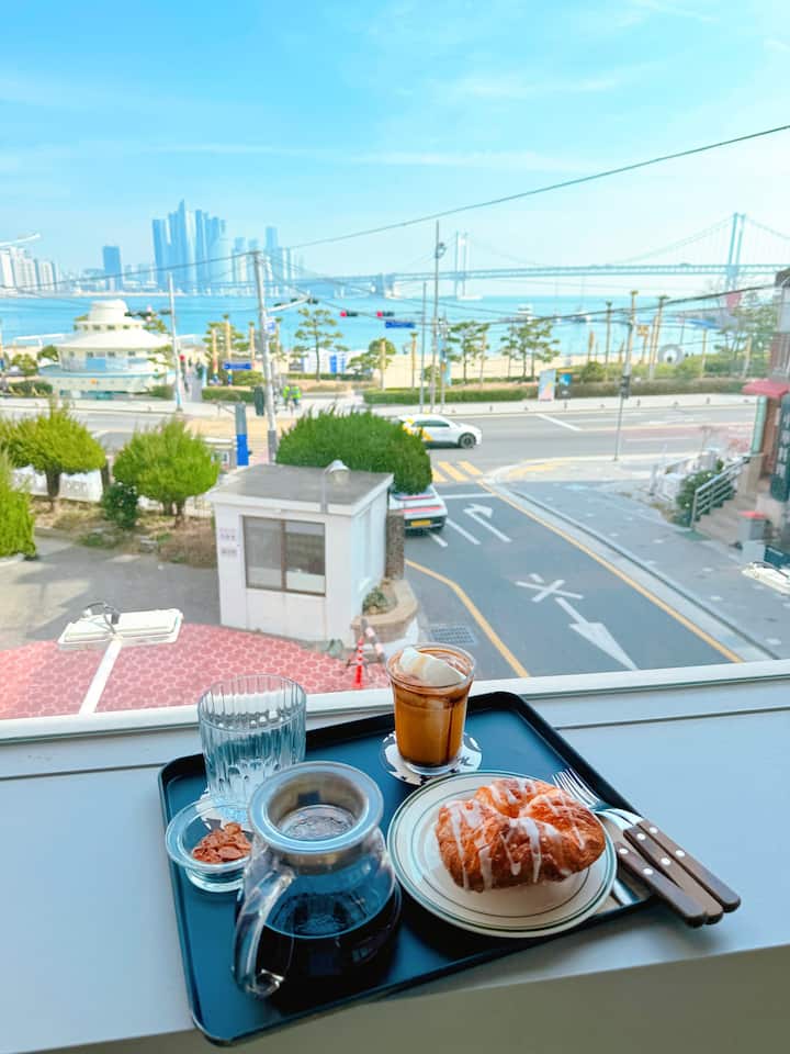[New50%할인]
기본4인요금.광안리해변.카페거리.유명맛집.벡스코.가족숙소.해운대 - South Korea