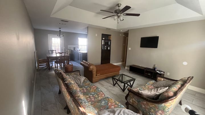 Best Location. Family Townhouse 2 Spacious Bedrms - Mission, TX