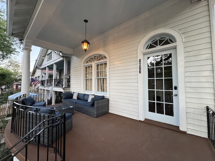 3 Apts -11 Bds| 7 Ba Triplex-sleeps 22- Whole Home - Metairie, LA
