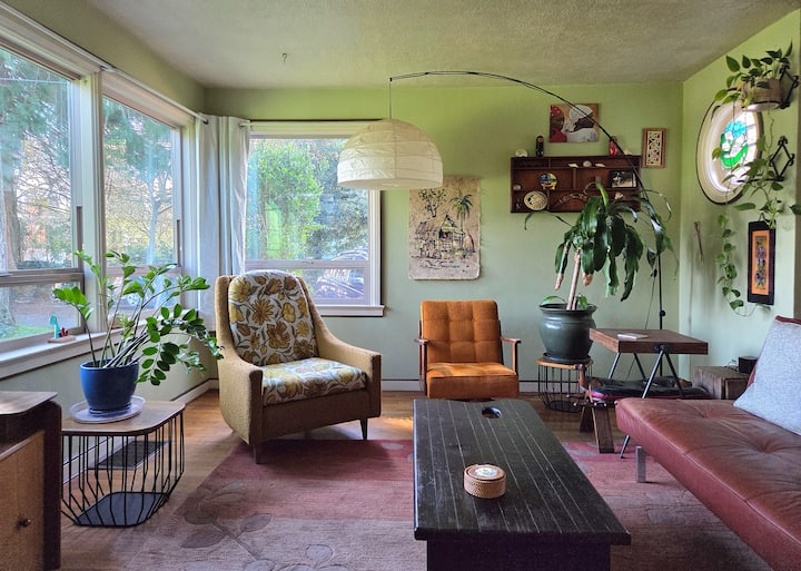 Fig Leaf Farm- 2 Bedroom Family Home - Eugene, OR