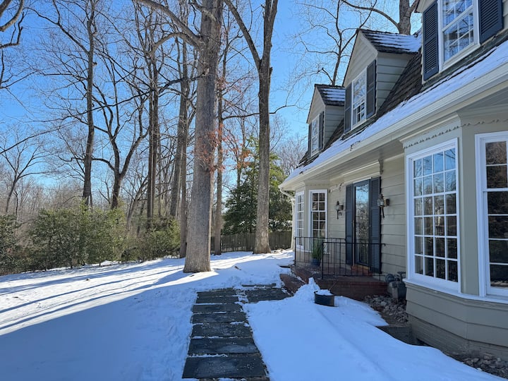 Stunning House Best Of Bethesda 8-bedrooms - Bethesda