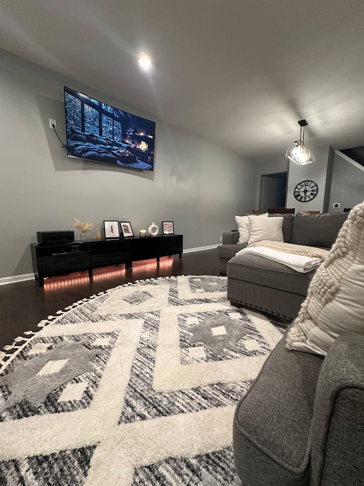 Comfy Oasis Downtown Indy - Mars Hill, IN