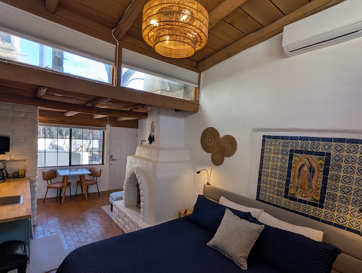 Rio Grande Suite W/ Pool & Hot Tub - Albuquerque, NM