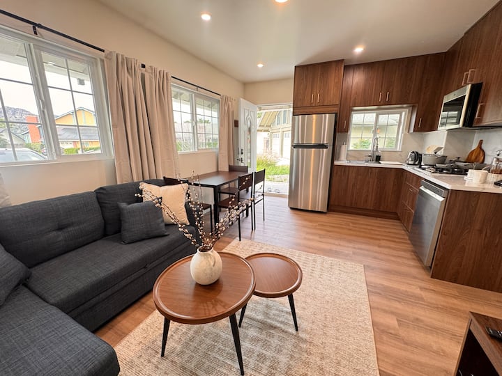 Beautiful Oasis West Hills - Calabasas, CA