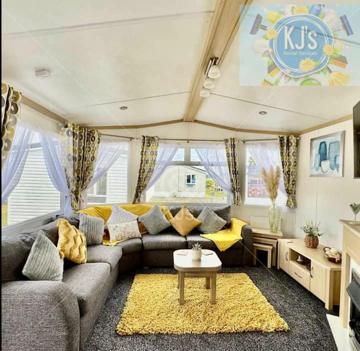 Winkups 'The Melrose' 2 Bed Caravan, Towyn - Abergele