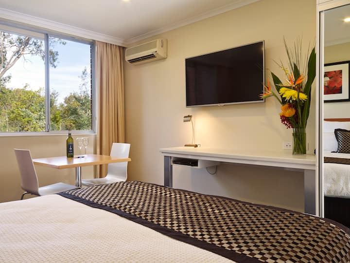 Premium Queen Room- Parkview Motor Inn Wangaratta - Glenrowan