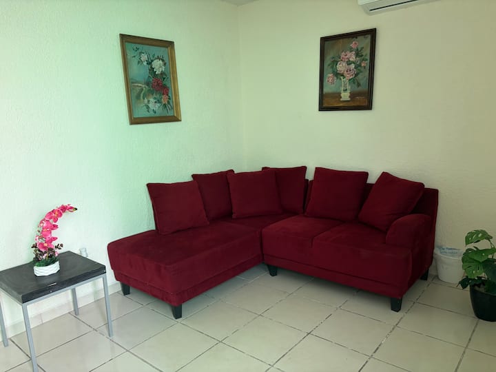 1 Depa. Moctezuma 1406-1, Estacionamiento Y Wifi. - Nuevo Laredo