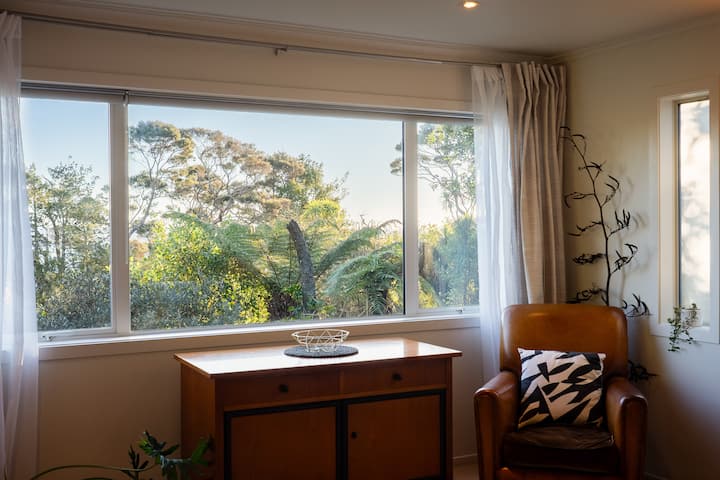 Island Bay Retreat - Auckland