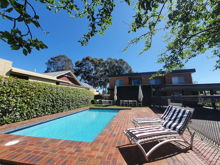 Family Room- Parkview Motor Inn Wangaratta - Glenrowan