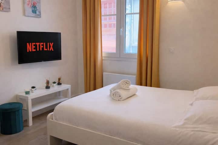 𝐒𝐔𝐈𝐓𝐄• Hypercentre • Paisible • Quai Du Rhône - Lyon