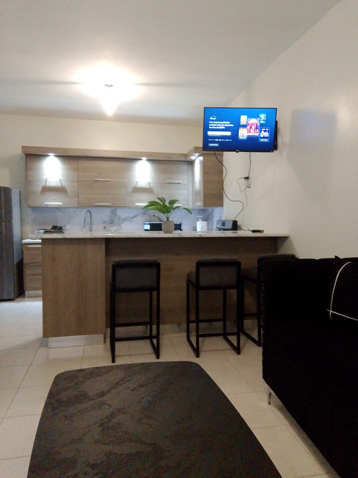 Depto. Moderno Con Alberca | 2 Recámaras - El Paso, TX