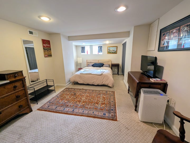 Private Floor Near Jhu - Baltimore, MD