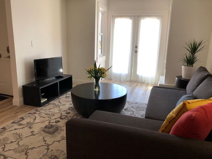 Newly Built, Near Groceries, Gourmet Ghetto & Bart - Berkeley, CA