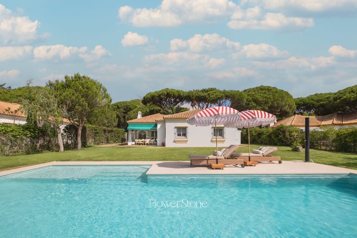 Villa Escocia Con Piscina Urb. Roche Cádiz - Conil de la Frontera