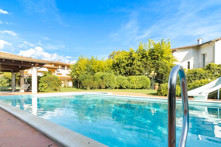 Villa Alberta (Con Posto Spiaggia Riservata) - Forte dei Marmi