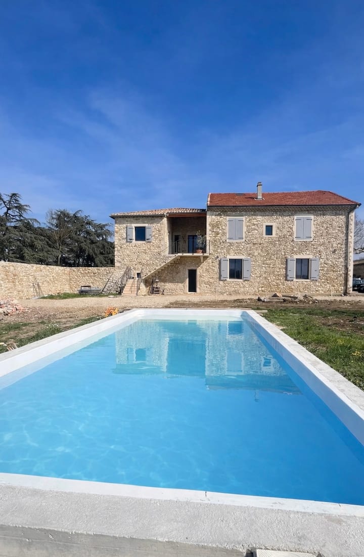 Gîte Du Petit Bois - Calme - Piscine - Montélimar