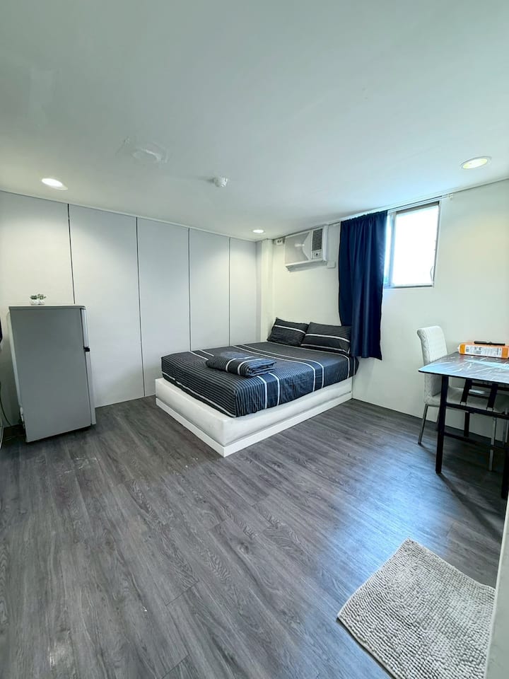 【New】優雅飯店式套房｜中山｜台北101｜近西門｜乾溼分離｜電梯｜洗脫烘｜電磁爐｜友善外國人｜短租 - 泰山區