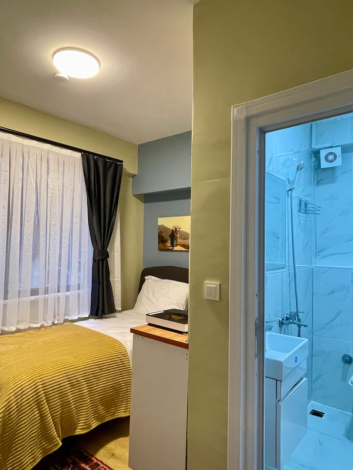 Budget Friendly Single Apartment - Fatih