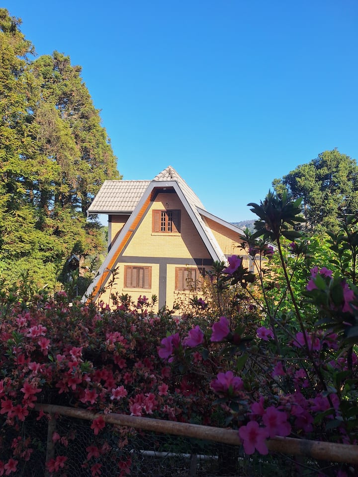 Chalé Bonjour
Campos Do Jordão - Campos do Jordão