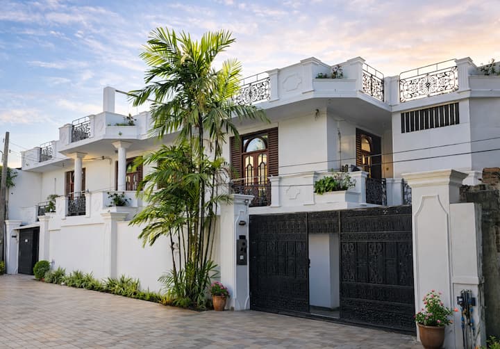 Luxury 4br The Royal Palace Villa In Colombo - Colombo