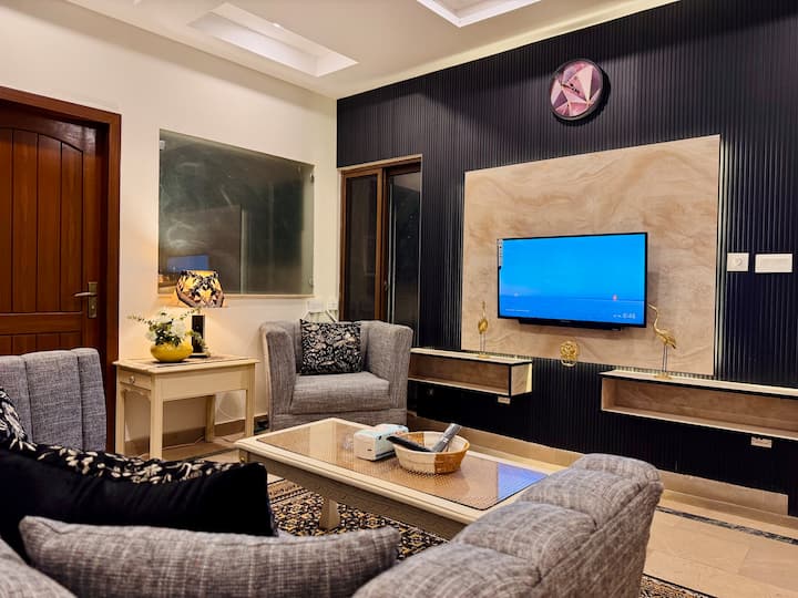 Cozy 2bhk | Self Check-in | Free Netflix | Heated - 伊斯蘭馬巴德