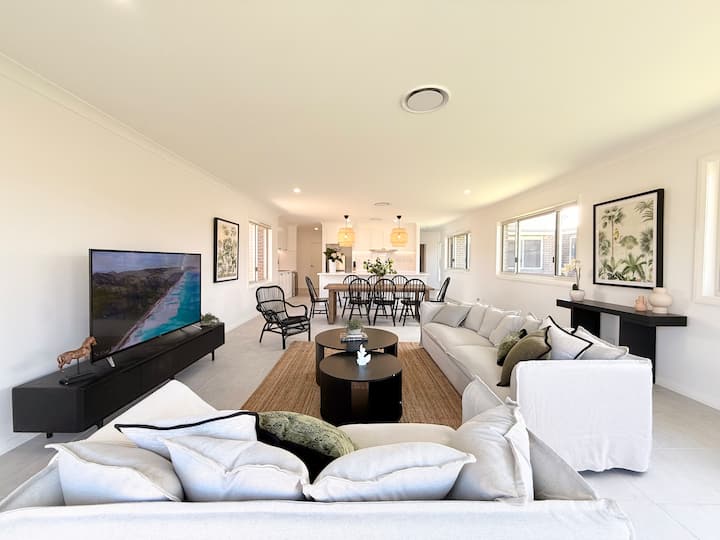 Spacious 5 Bed 3 Bath House In Moss Vale - 엑서터