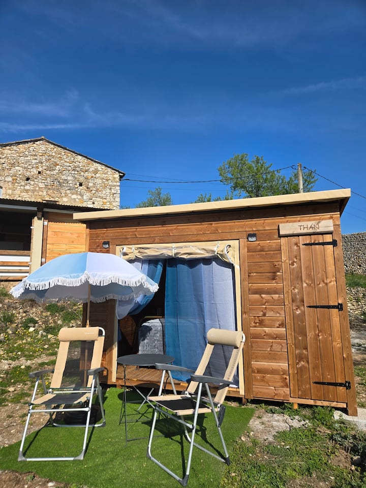 Cabane Than — Escale Insolite Itinérance - Pierrelatte
