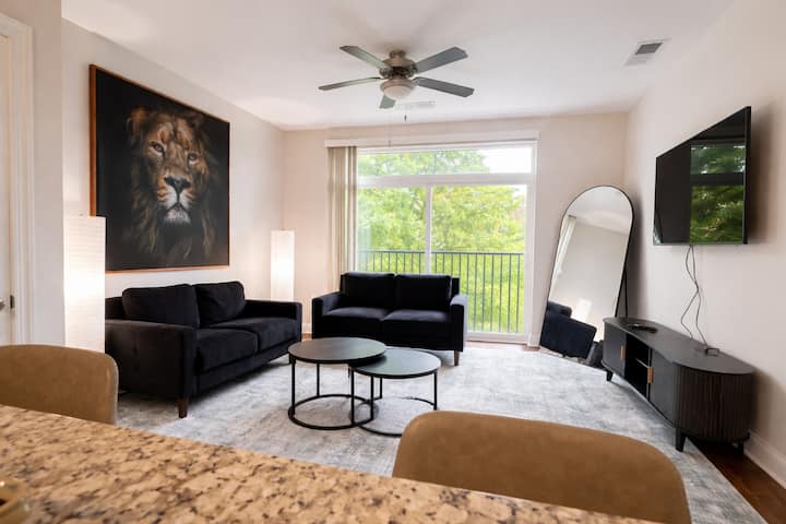 Cozy King Suite\walkto Bars, Food & Entertainment - Charlotte, NC
