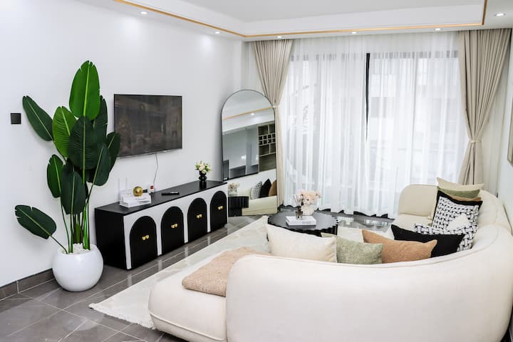 1br Rooftop Apartments In Nairobi - Nairobi