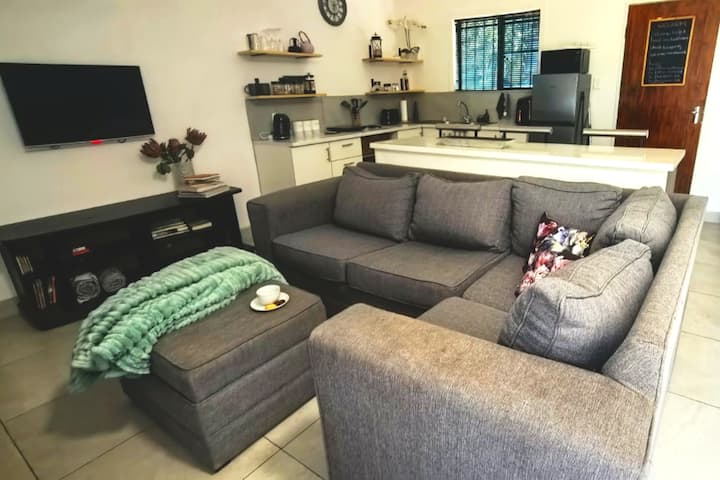 Bed And Biscuits - Paarl