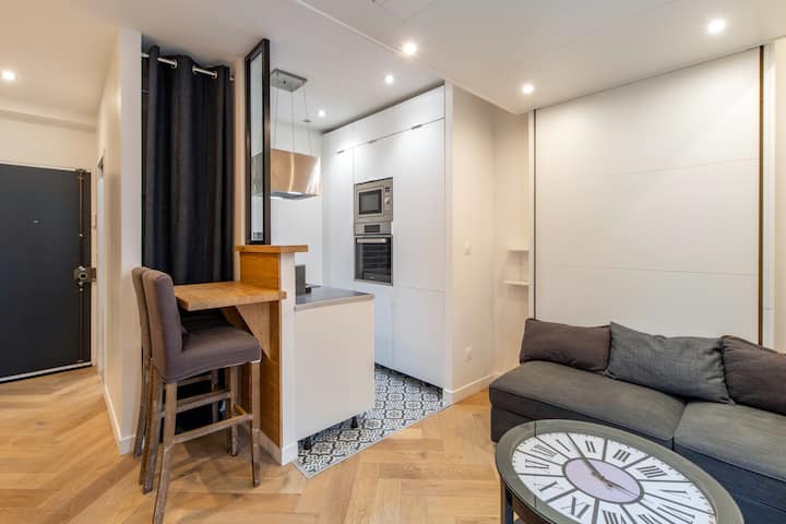 Studio, Neuf, Calme, 5 Min Notre Dame, Lit Plafond - Paris