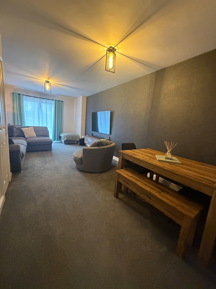 Countryside Home Near Restaurant, Spa &Golf Resort - Isle of Man