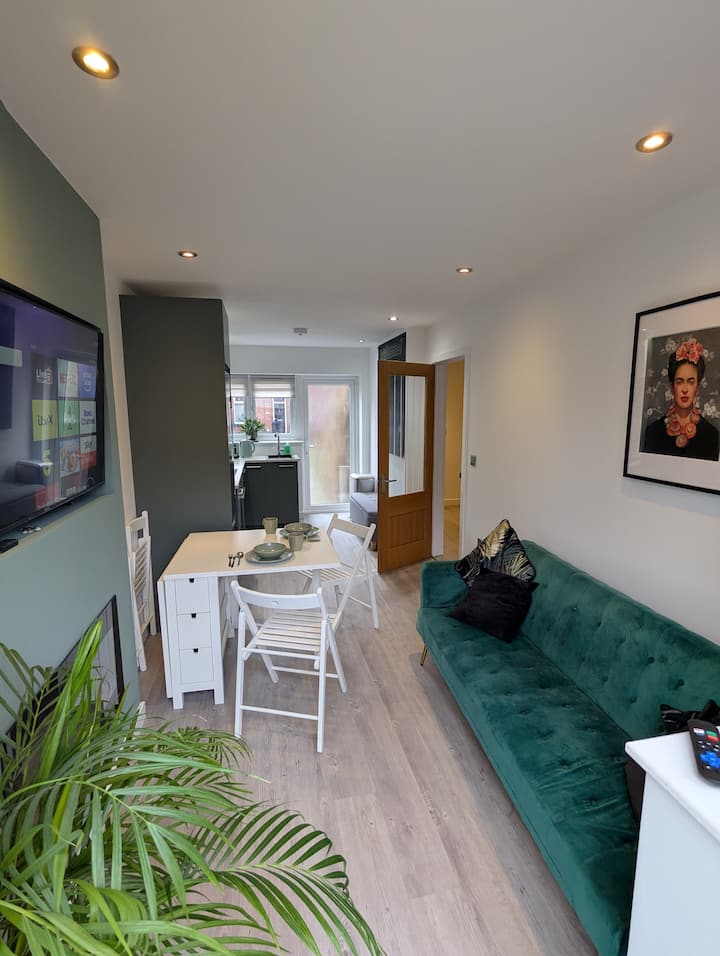 Home From Home Manchester, Heaton Park And Beyond! - Bury