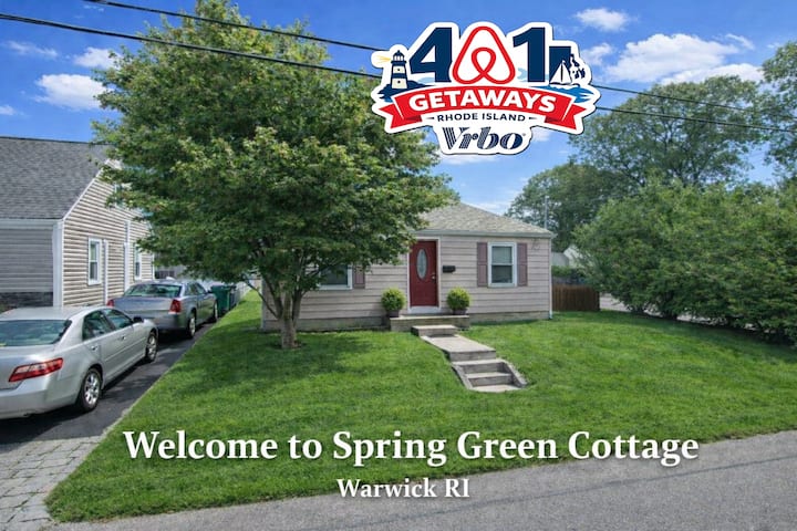 Welcome To The Spring Green Cottage - Bristol, RI