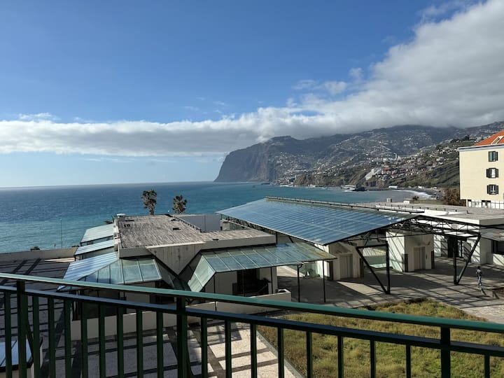 Apartamento Vista Al Mar A Pocos Pasos De La Playa - Madeira