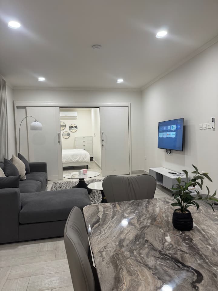 The Warm Home - Mekke