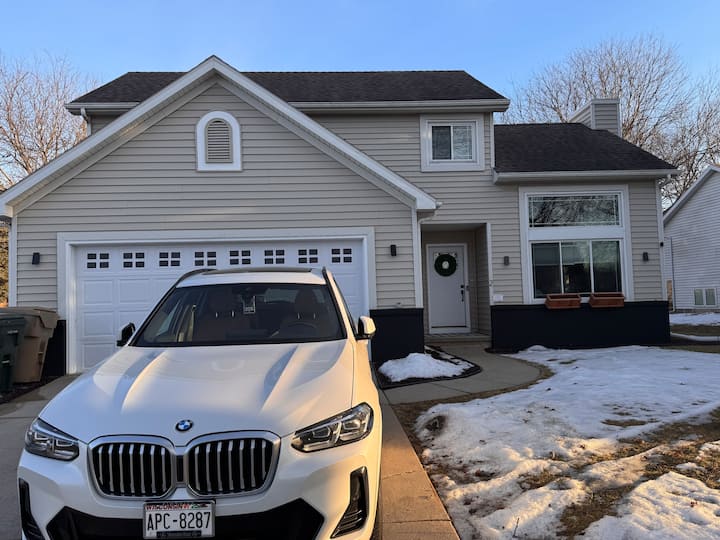 Madison East! Best Location! Close To Everything! - Madison, WI