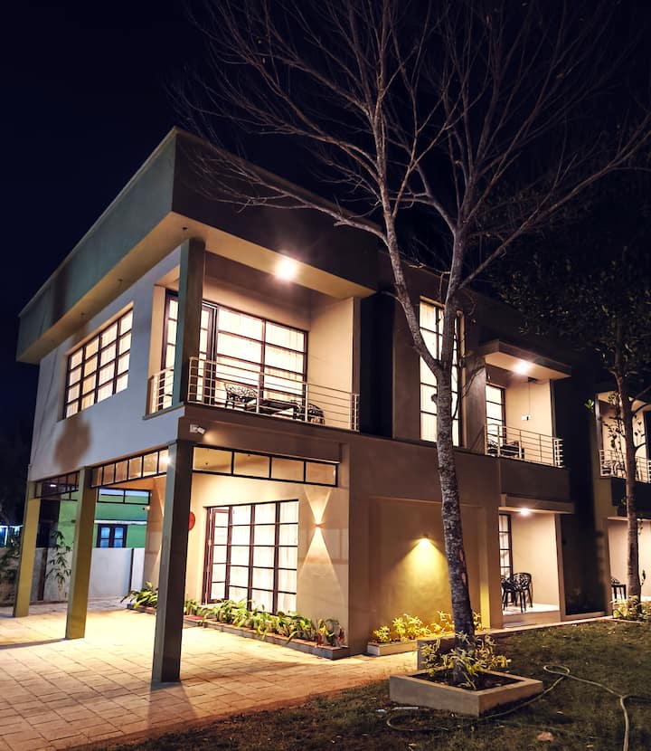 Spacious Studio Apt In A Villa, Near To Beach - Varkala