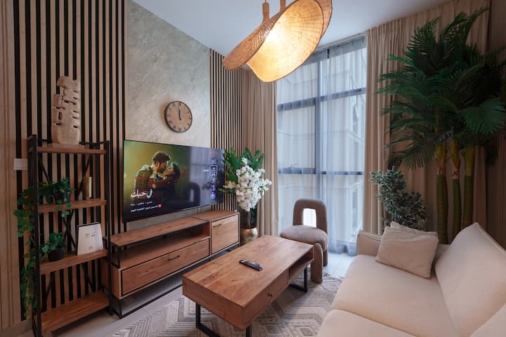 1br Forest Honeymoon Suite With Pool View. - Sharjah