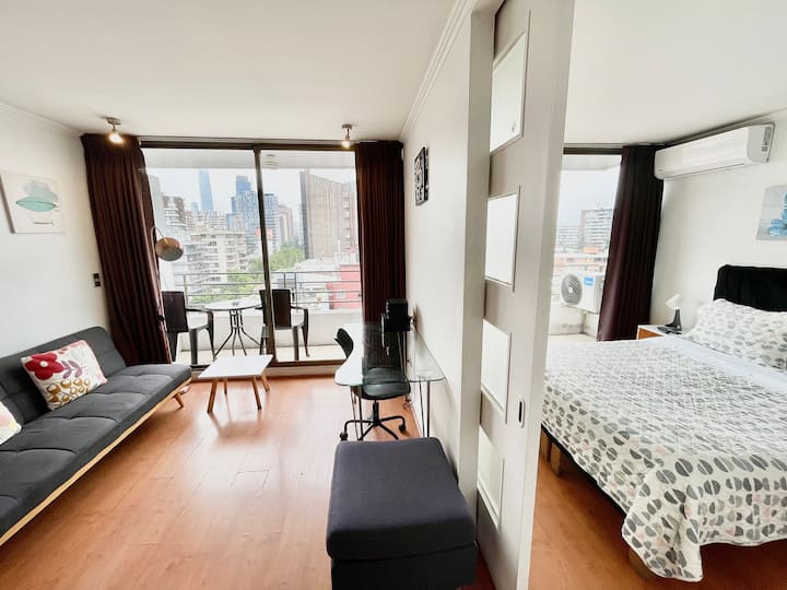 Steps To Manuel Montt Metro + Balcony - Providencia