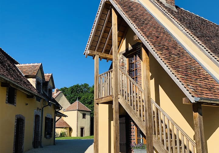Gîte Pinnata 40 M² à Létage Dune Jolie Longère - Saint-Fargeau
