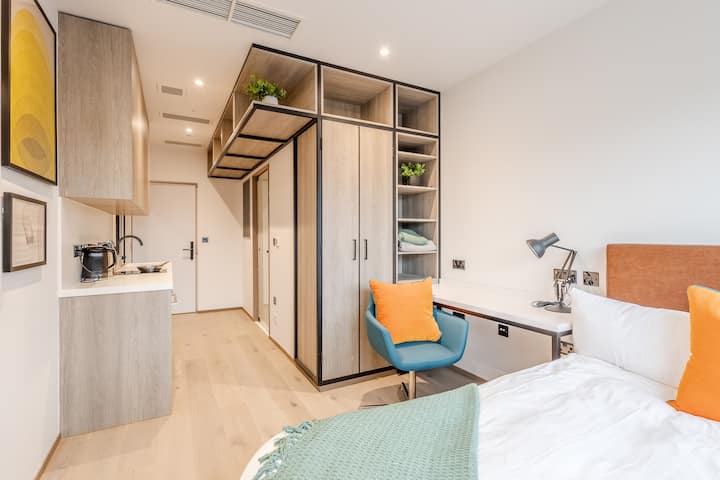 Classic Studio (Large Double Bed) - Saint Andrews