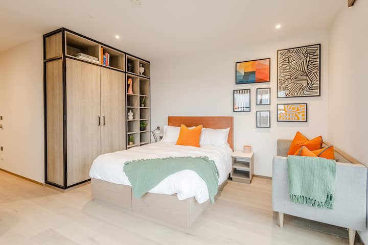 Superior Studio (Large Double Bed) - Saint Andrews