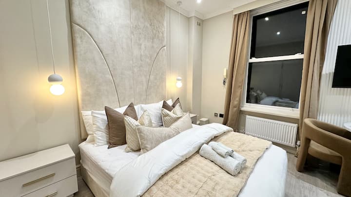 Luxury Modern Studio Kensington King Bed Near Tube - London, UK